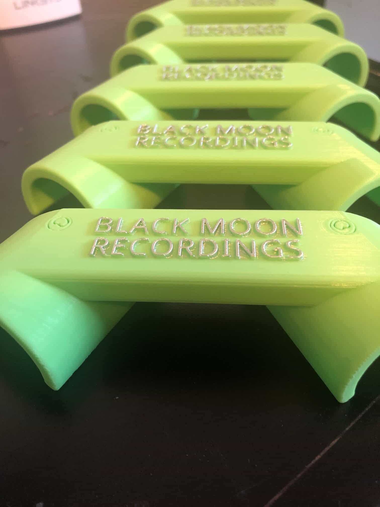 “Magic Mic” Fredman Technique Clip for 57 – Black Moon Recordings